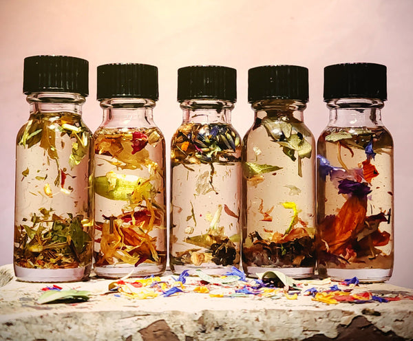 What are Conjure Oils and How to Use Them – Art Of The Root